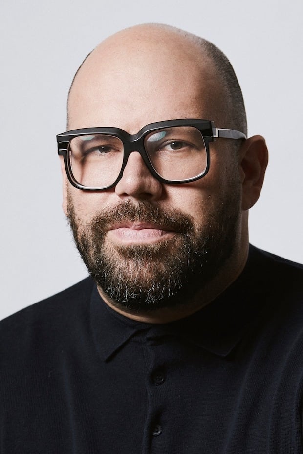 Tom Davis: A Closer Look at His Impact on British Comedy – Invisiverse News