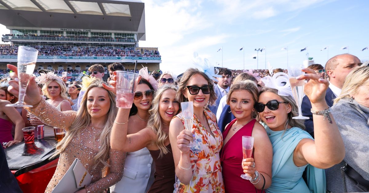 Ladies Day Aintree 2025: An Overview of This Iconic Event – Invisiverse ...