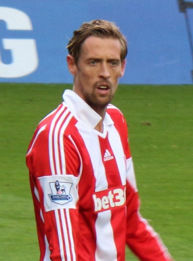 The Remarkable Journey of Peter Crouch: A Football Icon – Invisiverse News