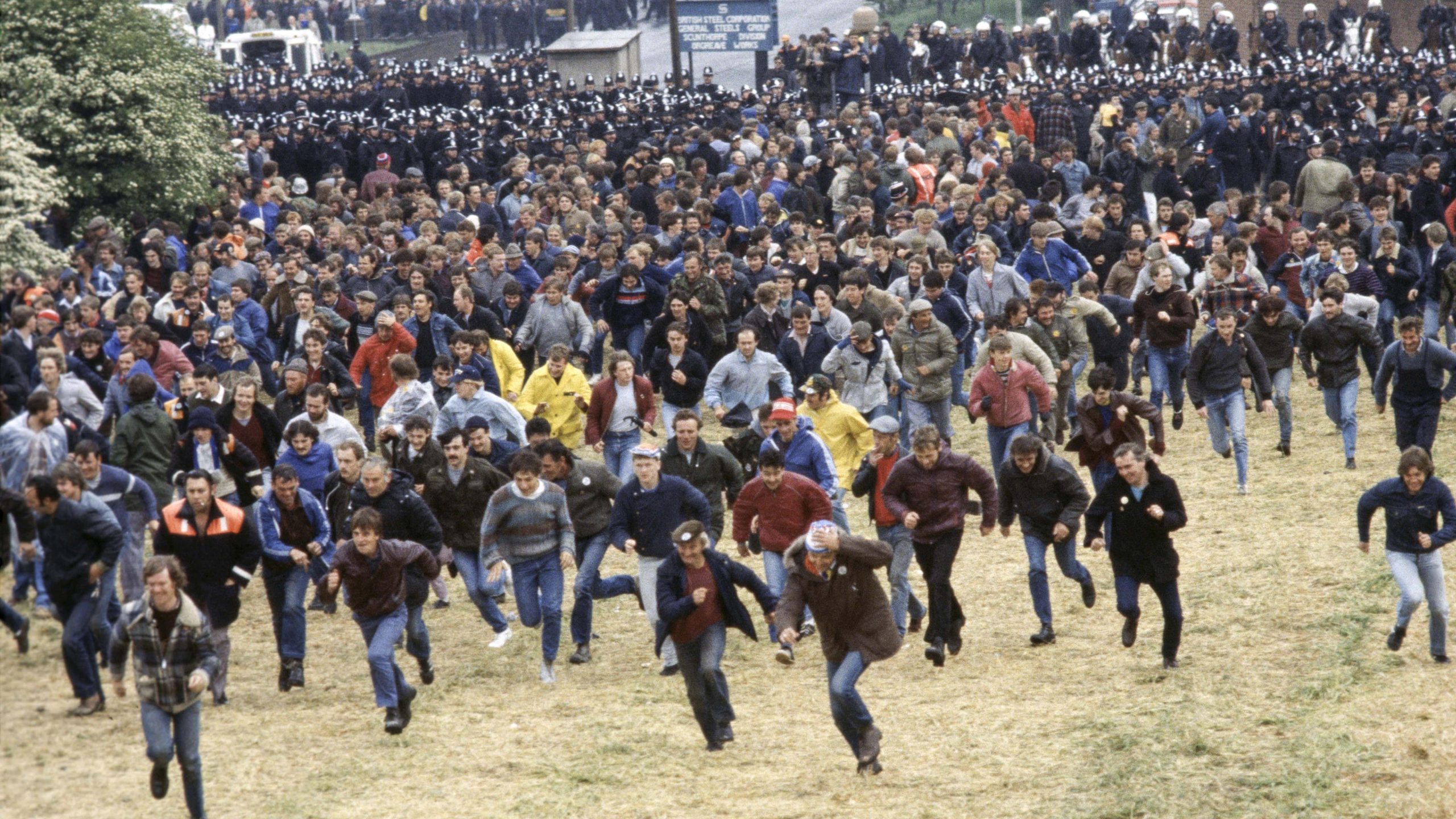 The Battle of Orgreave: A Defining Moment in UK Labour History ...