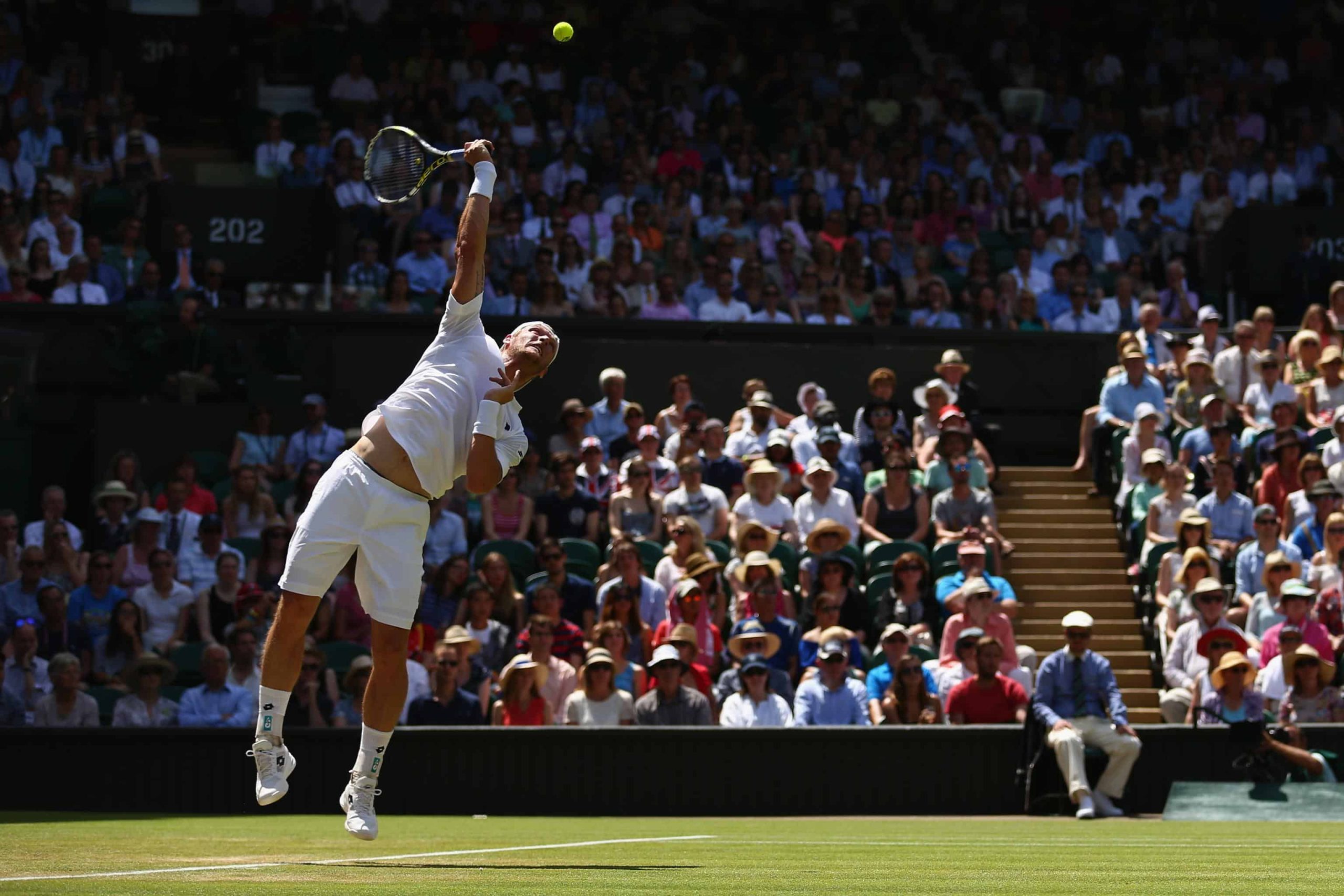 Exploring the Fastest Tennis Serve Records in History – Invisiverse News