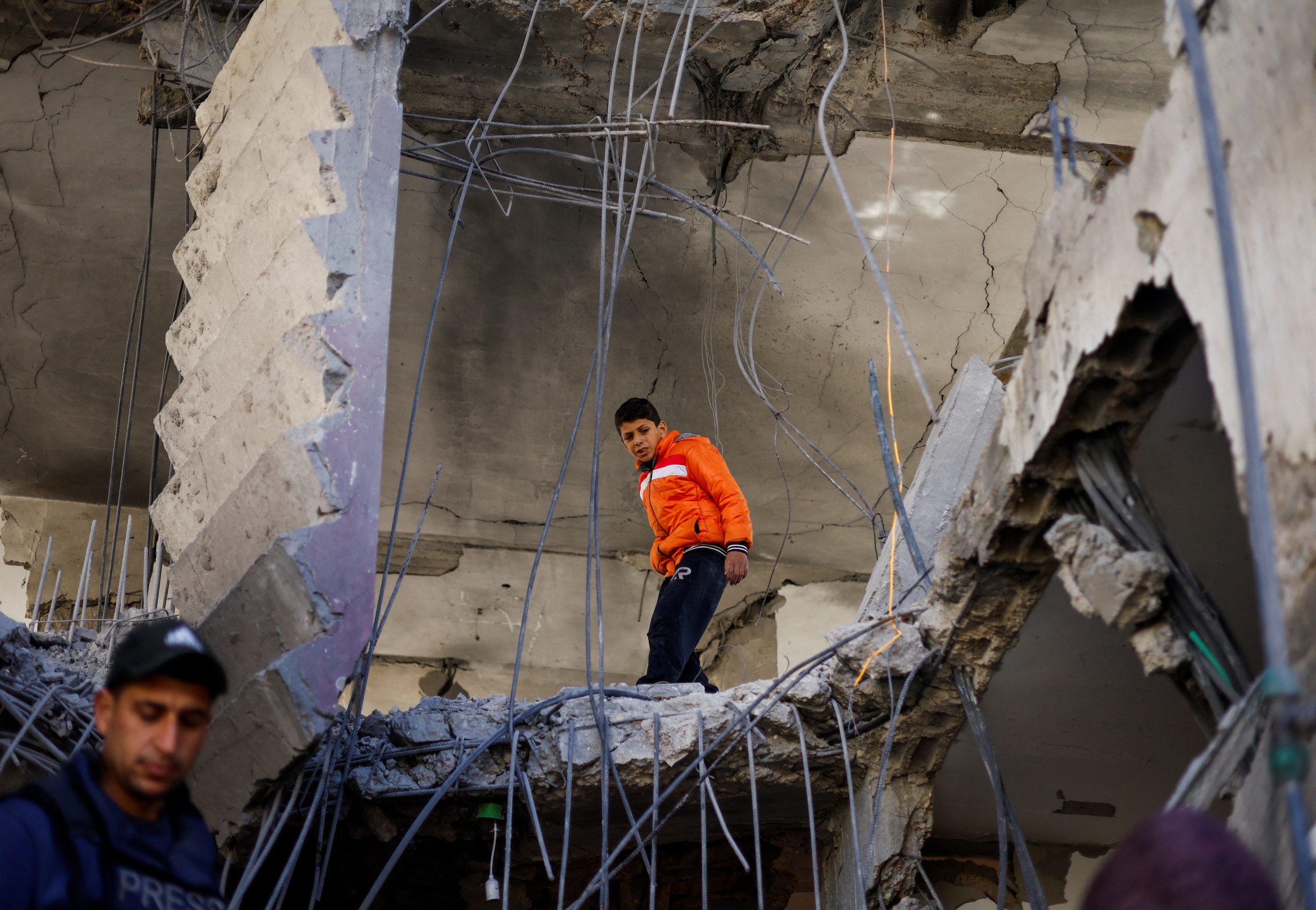 Understanding Al Jazeera: Its Impact on Global News – Invisiverse News