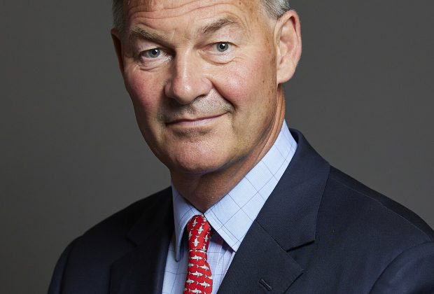 Rupert Lowe: A Pivotal Figure in Football Management – Invisiverse News