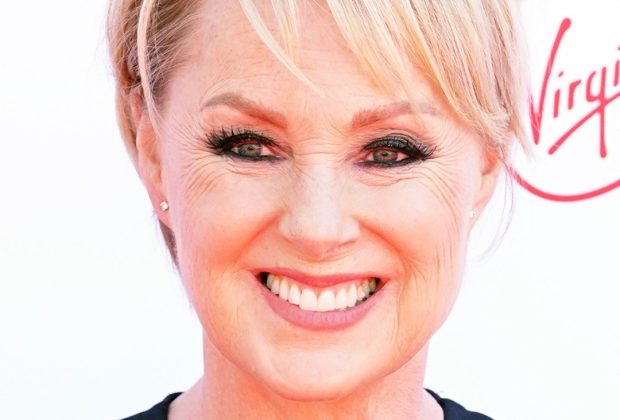 The Inspiring Journey of Sally Dynevor – Invisiverse News