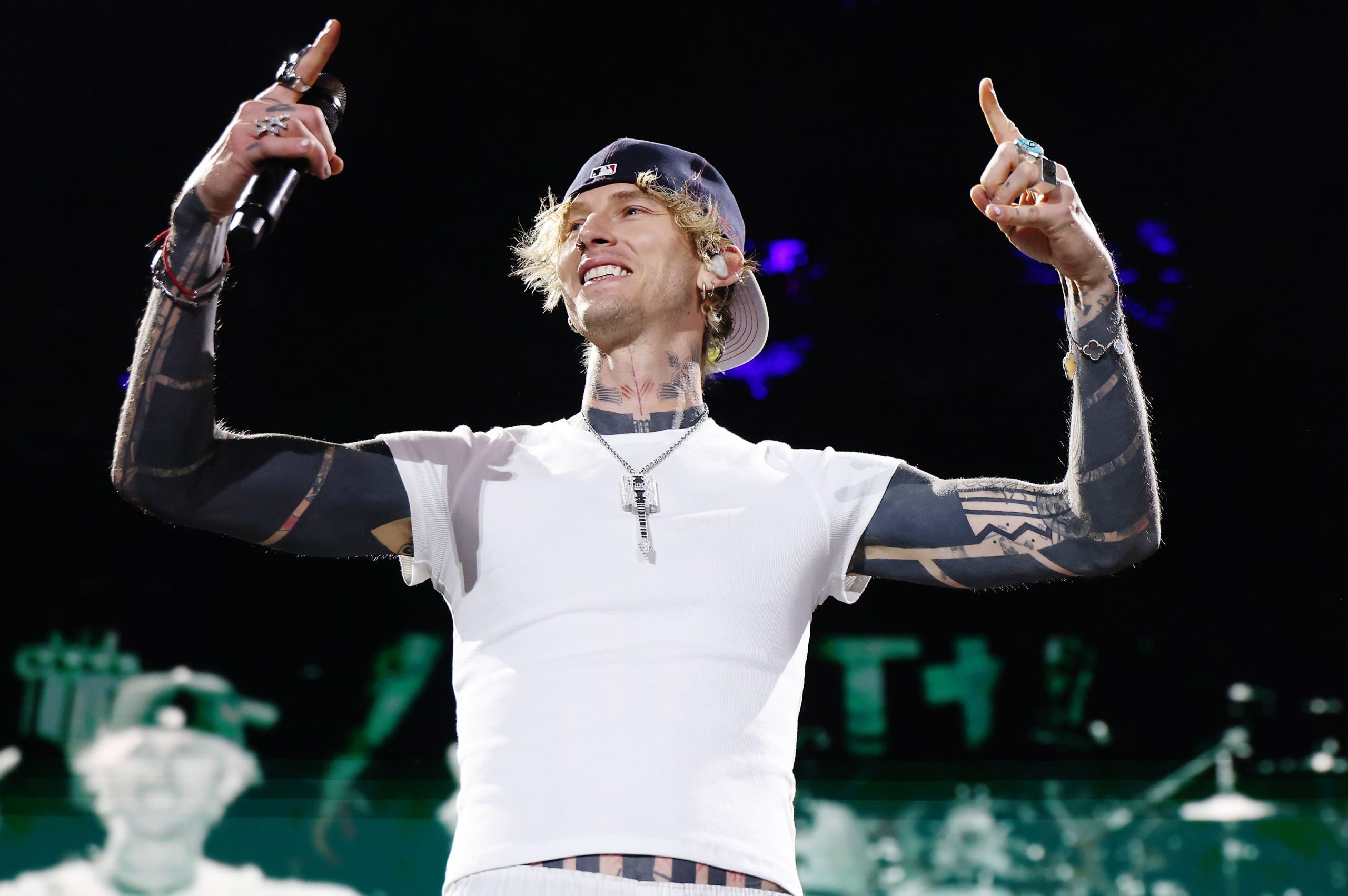 The Rise and Impact of MGK in Contemporary Music – Invisiverse News