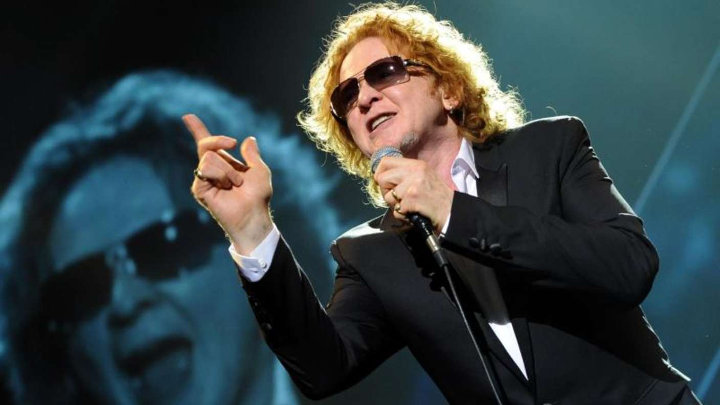 The Life and Legacy of Mick Hucknall – Invisiverse News