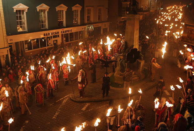Understanding the Tradition: Why Do We Celebrate Bonfire Night ...