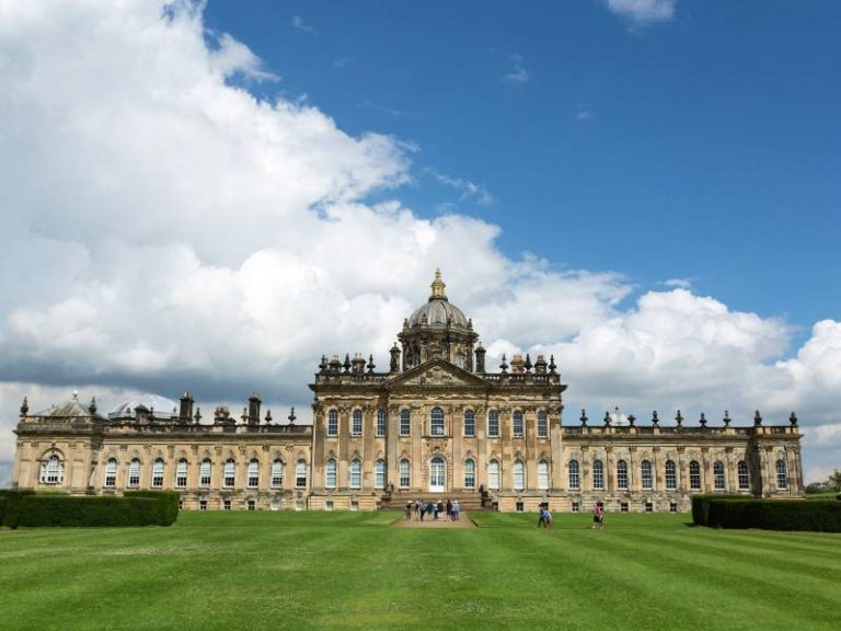 The Magnificent Castle Howard: A Jewel of North Yorkshire – Invisiverse ...