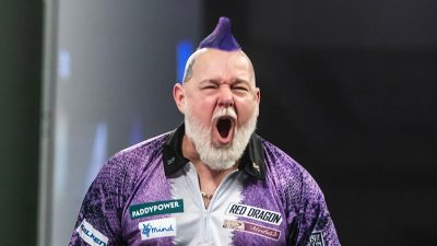 Peter Wright: A Look at the Darts Champion’s Journey – Invisiverse News