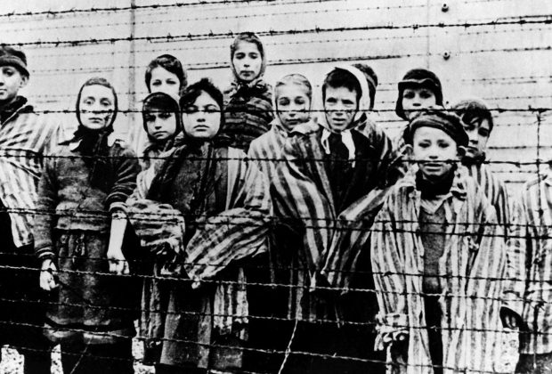 Understanding the Holocaust: History, Victims and Remembrance ...