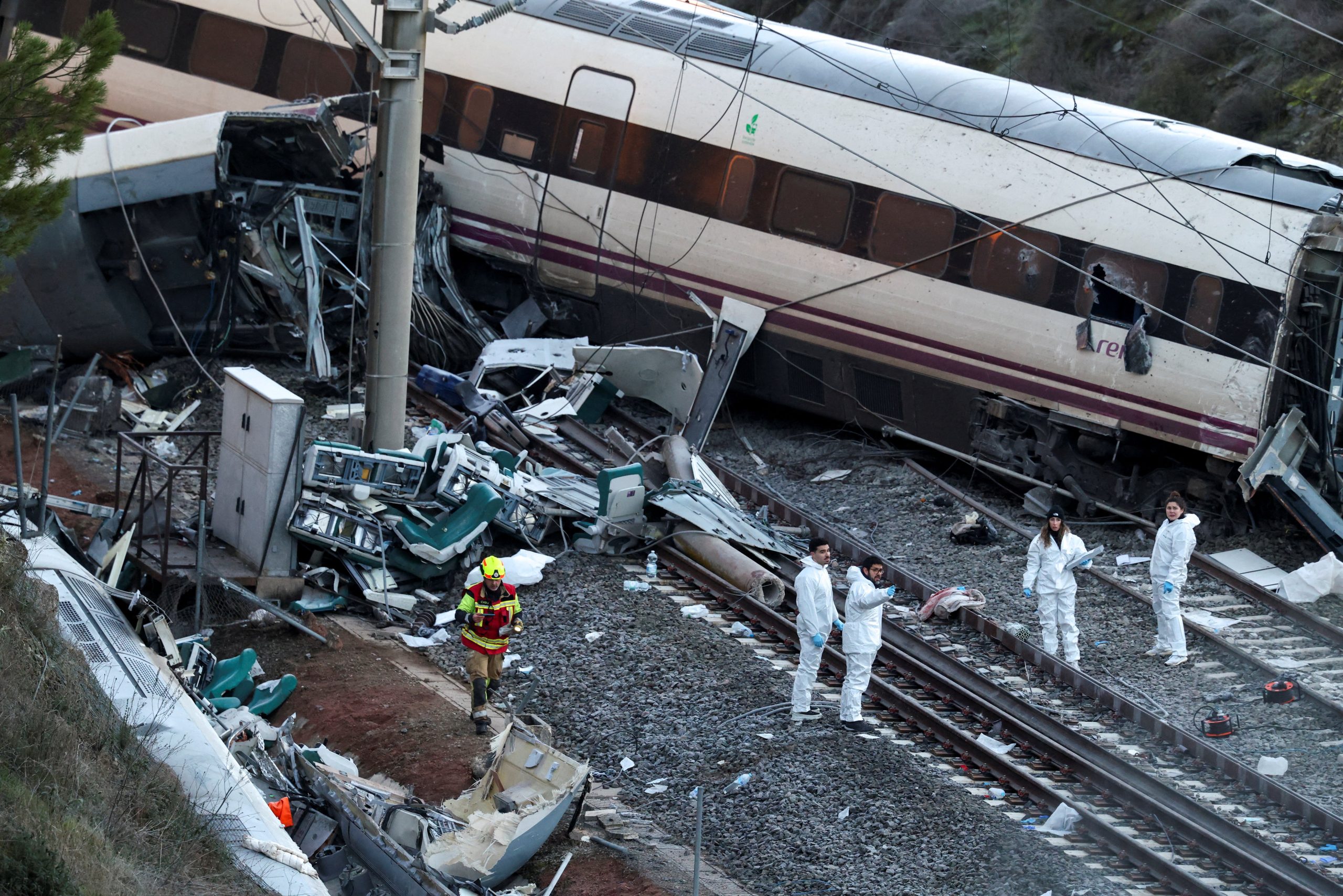 Spain train crashes: multiple collisions on national rail network ...